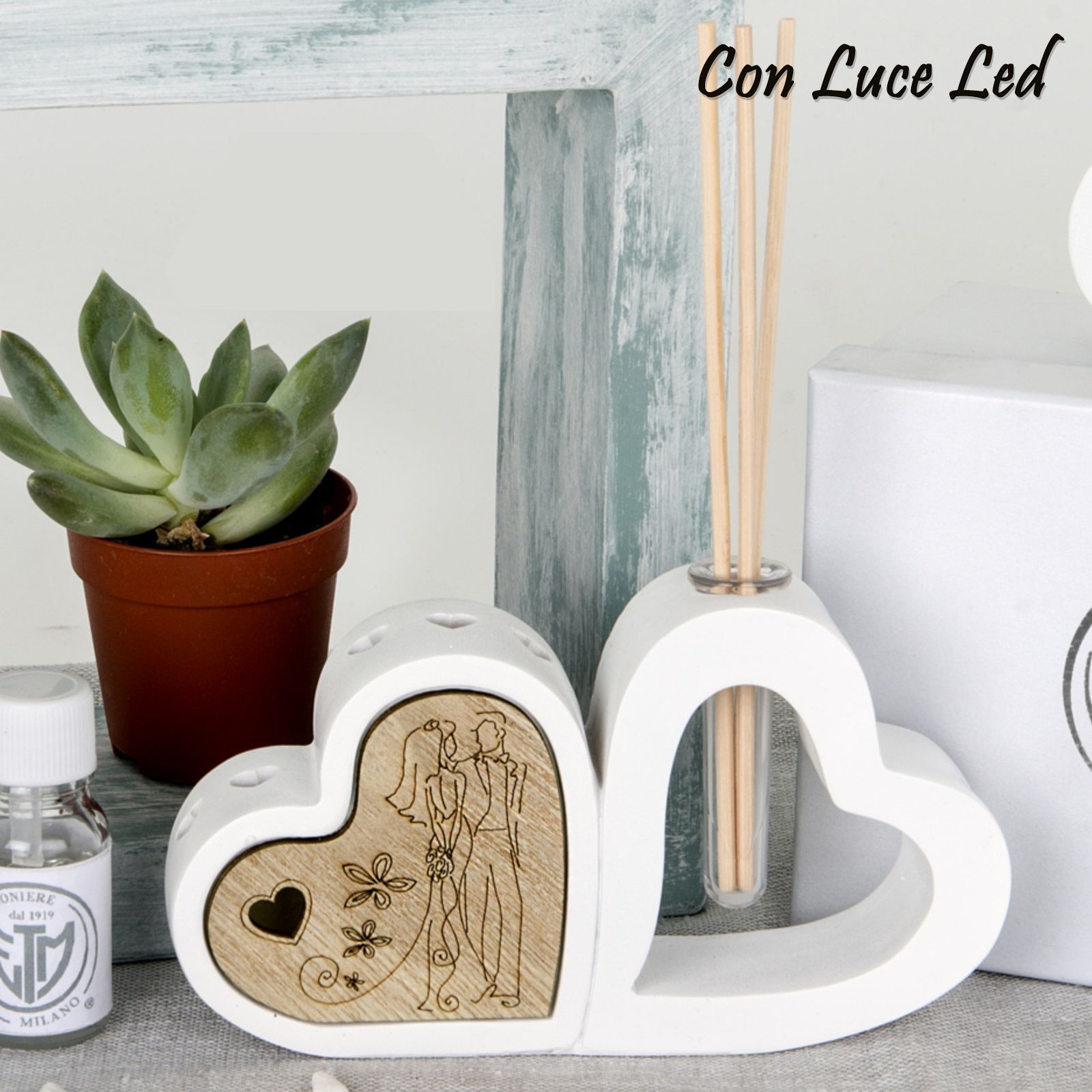DIFFUSORI PER AMBIENTI FORMA CUORE RESINA E LEGNO CON LED - Doni Bomboniere