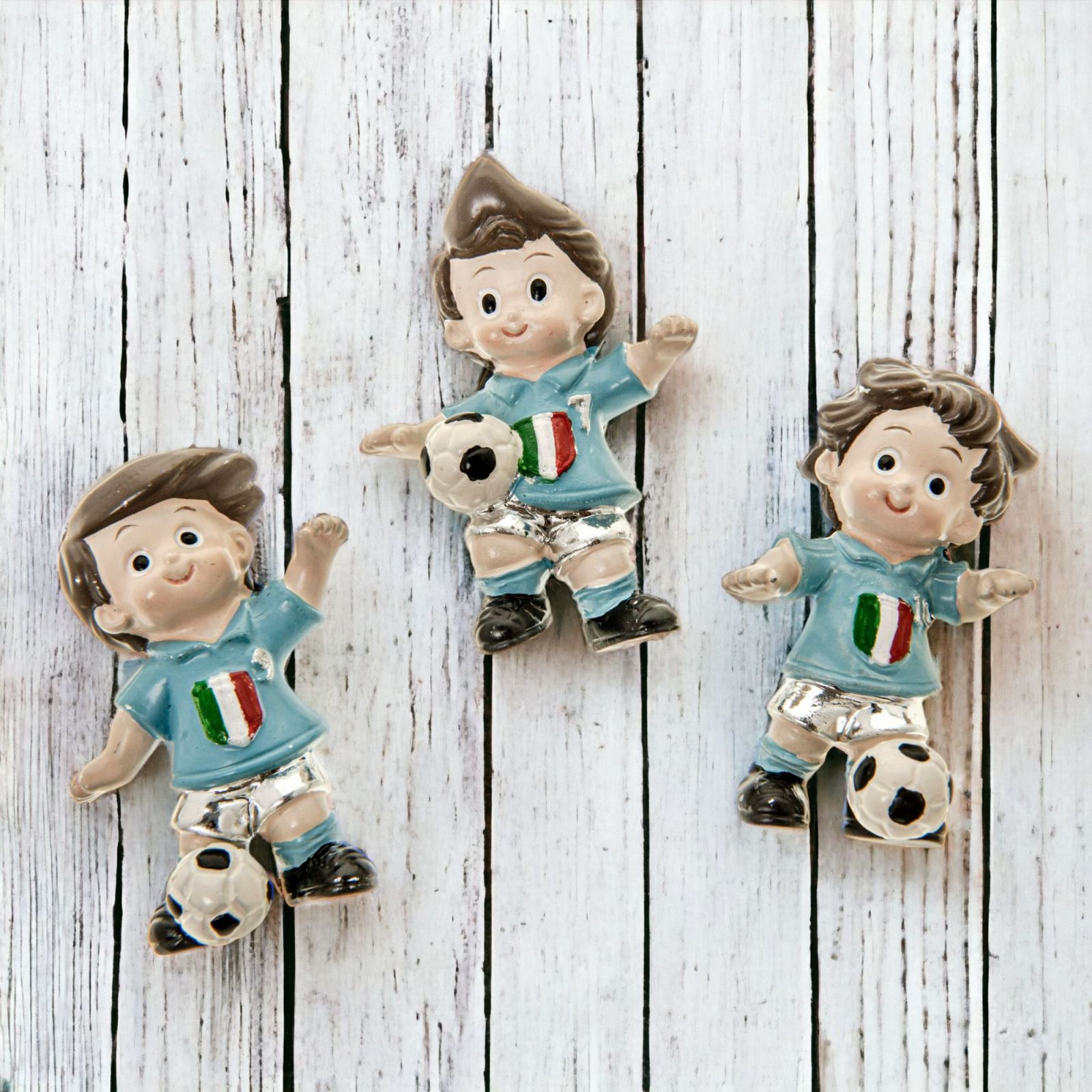MAGNETE CALCIATORE ITALIA ASSORTITO: GADGET FESTE TEMA CALCIO - Doni Bomboniere