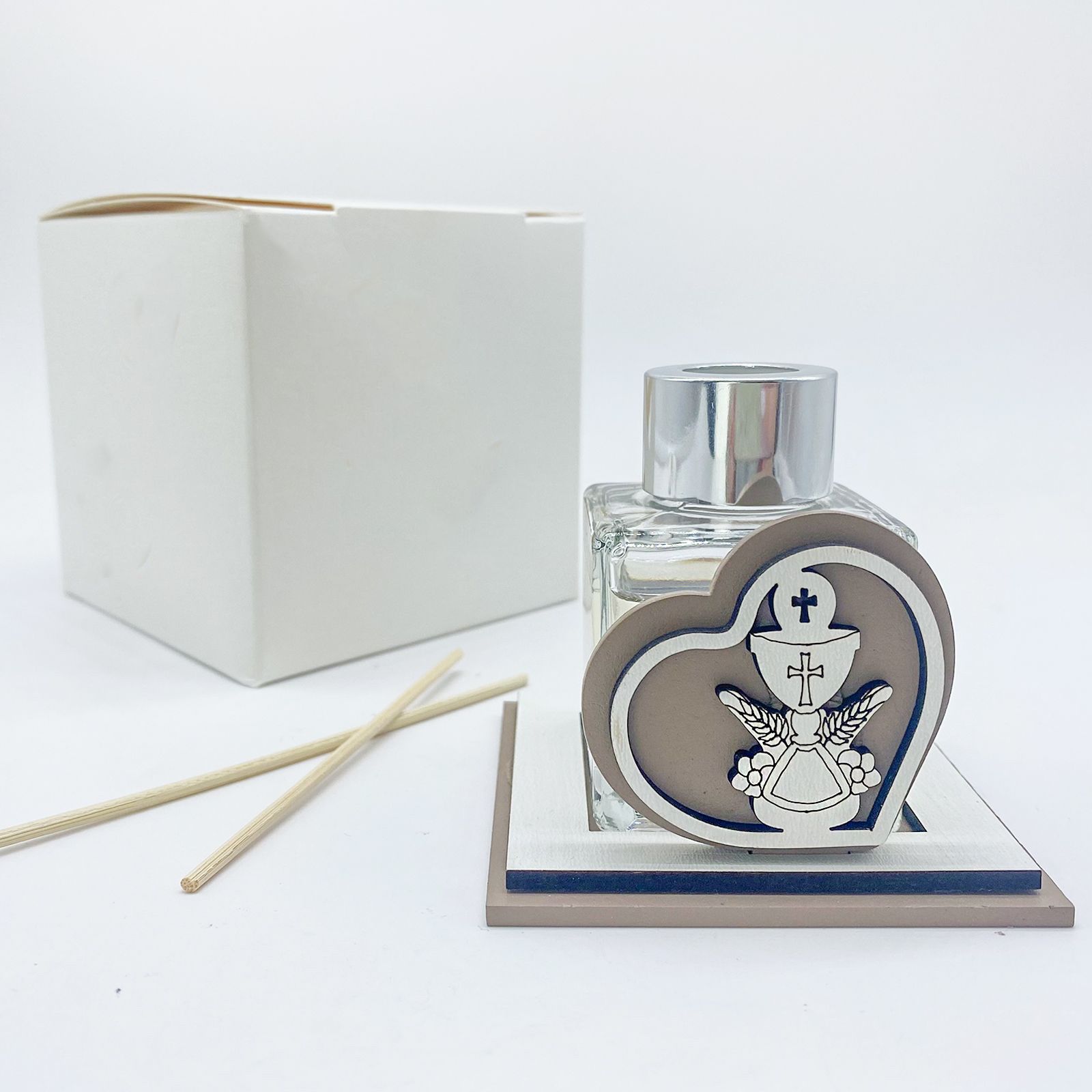 NUOVA BOMBONIERA ECONOMICA E UTILE- PROFUMATORE CON SIMBOLI COMUNIONE ...